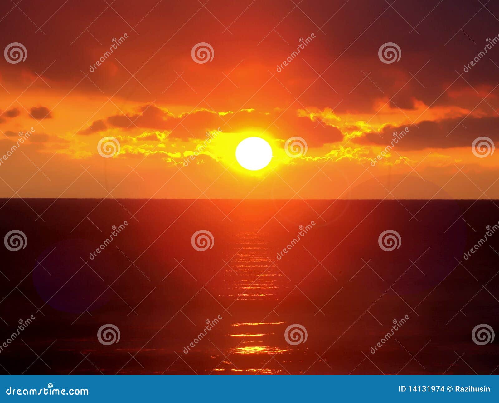 Alba fotografia stock. Immagine di regolazione, sole - 14131974