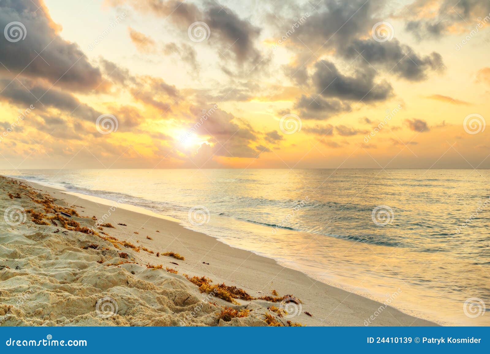 Alba al mare caraibico immagine stock. Immagine di destinazioni - 24410139