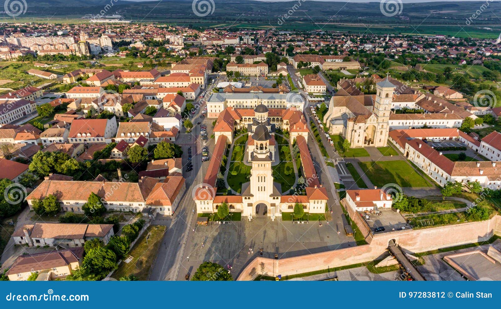 Alba Iulia-panorama stock foto. Image of hommel, toerisme - 97283812