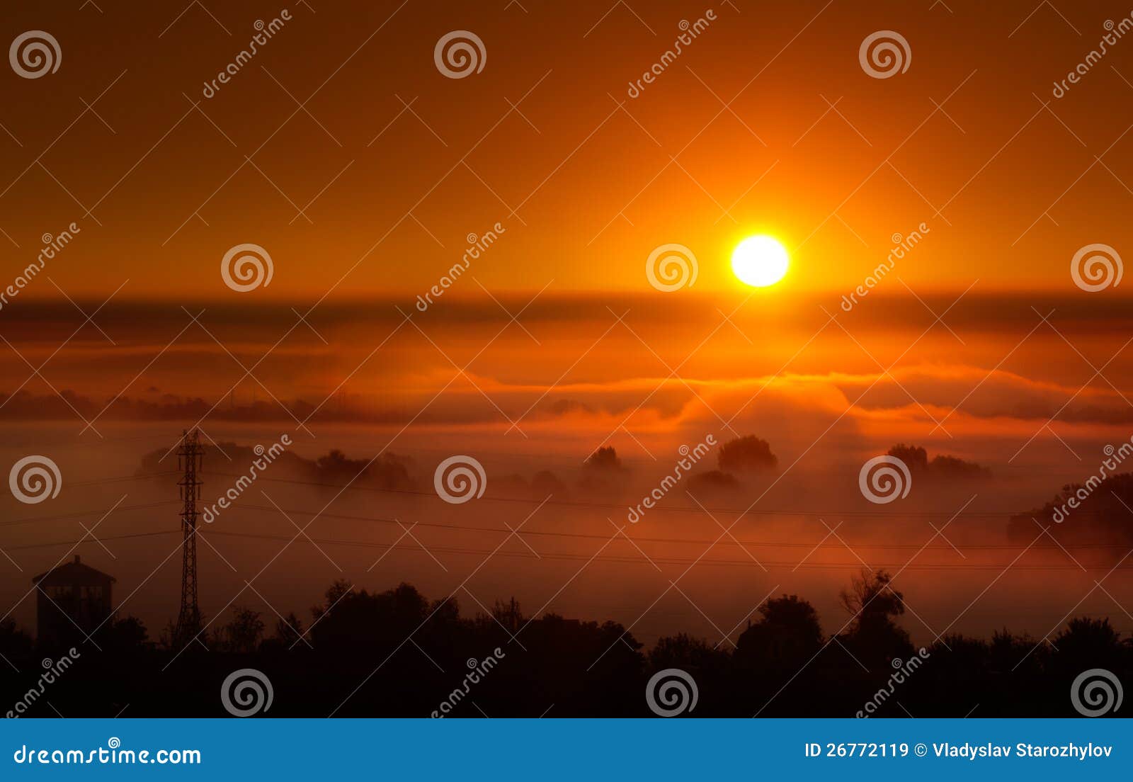 Alba rossa immagine stock. Immagine di esterno, arancione - 26772119