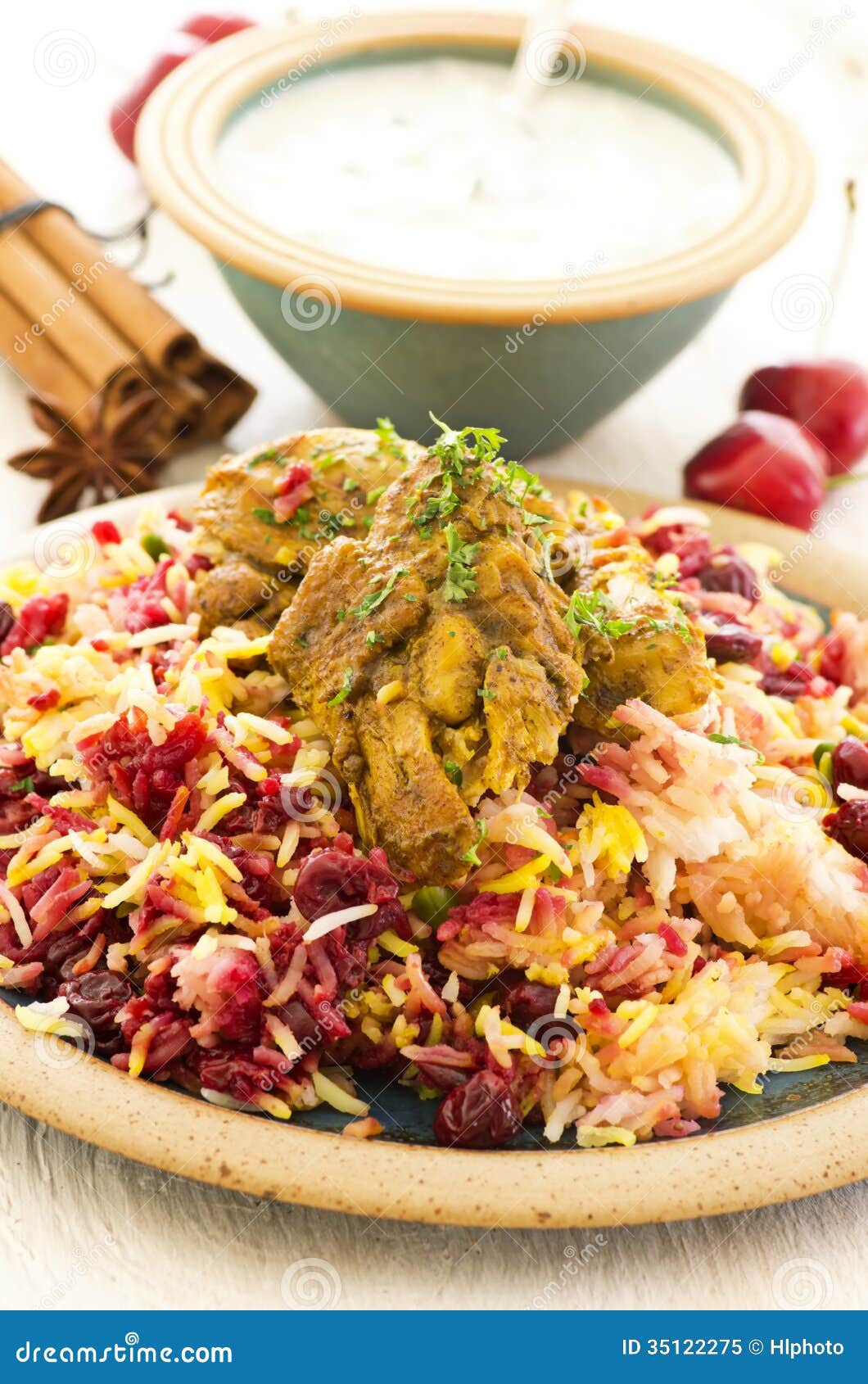 Albaloo Polow met Kip stock afbeelding. Image of saffraan - 35122275