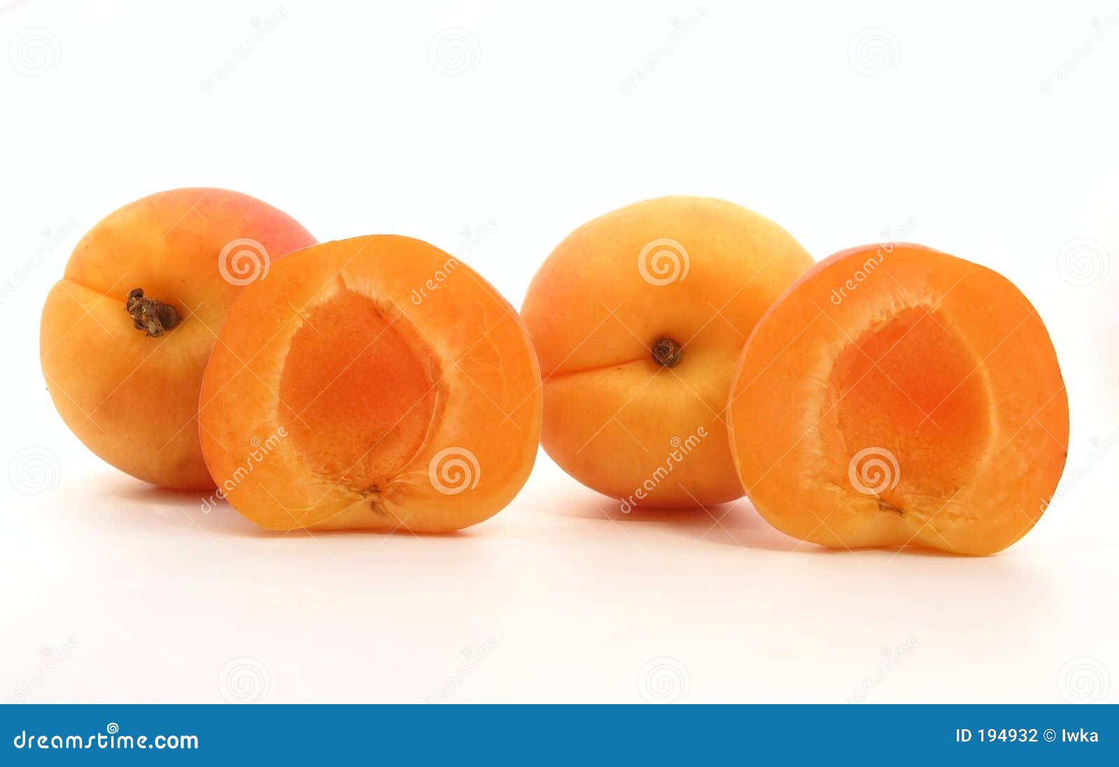 Albaricoque foto de archivo. Imagen de albaricoque, jugoso - 194932