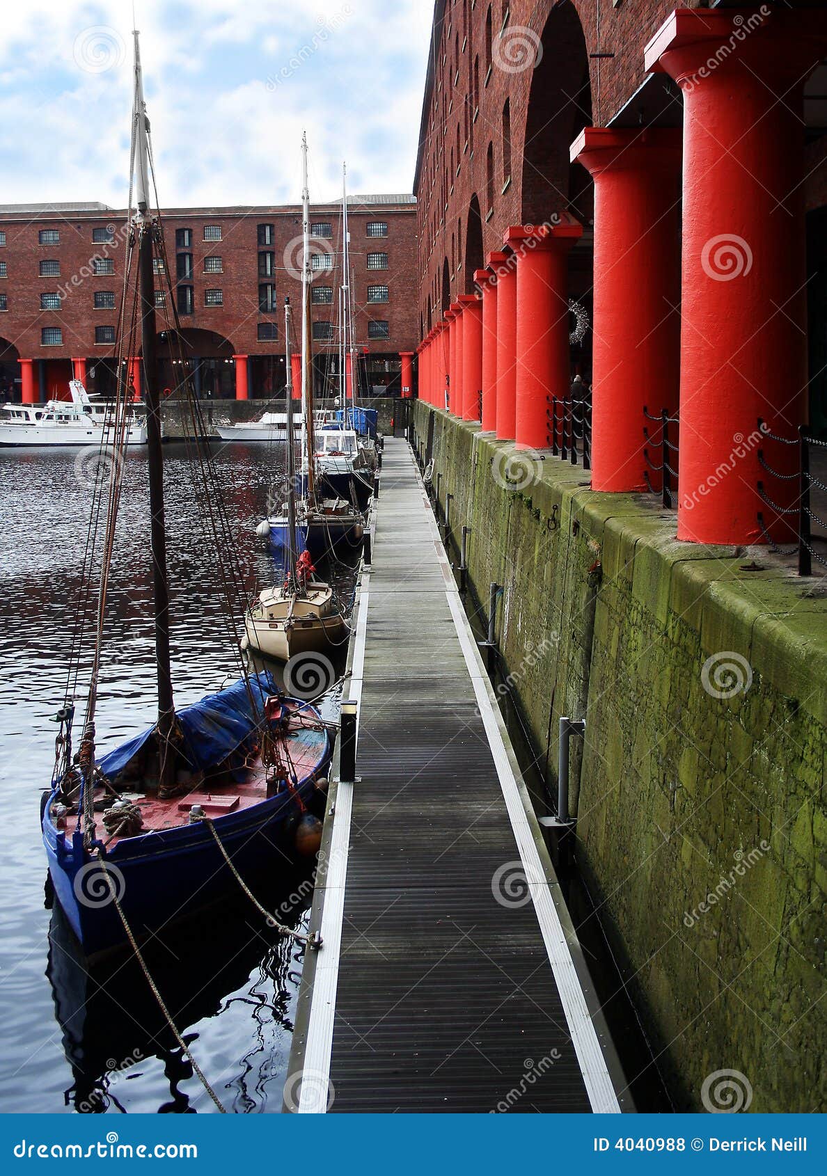 Albert Dock stock photo. Image of boats, boat, dock, kingdom - 4040988