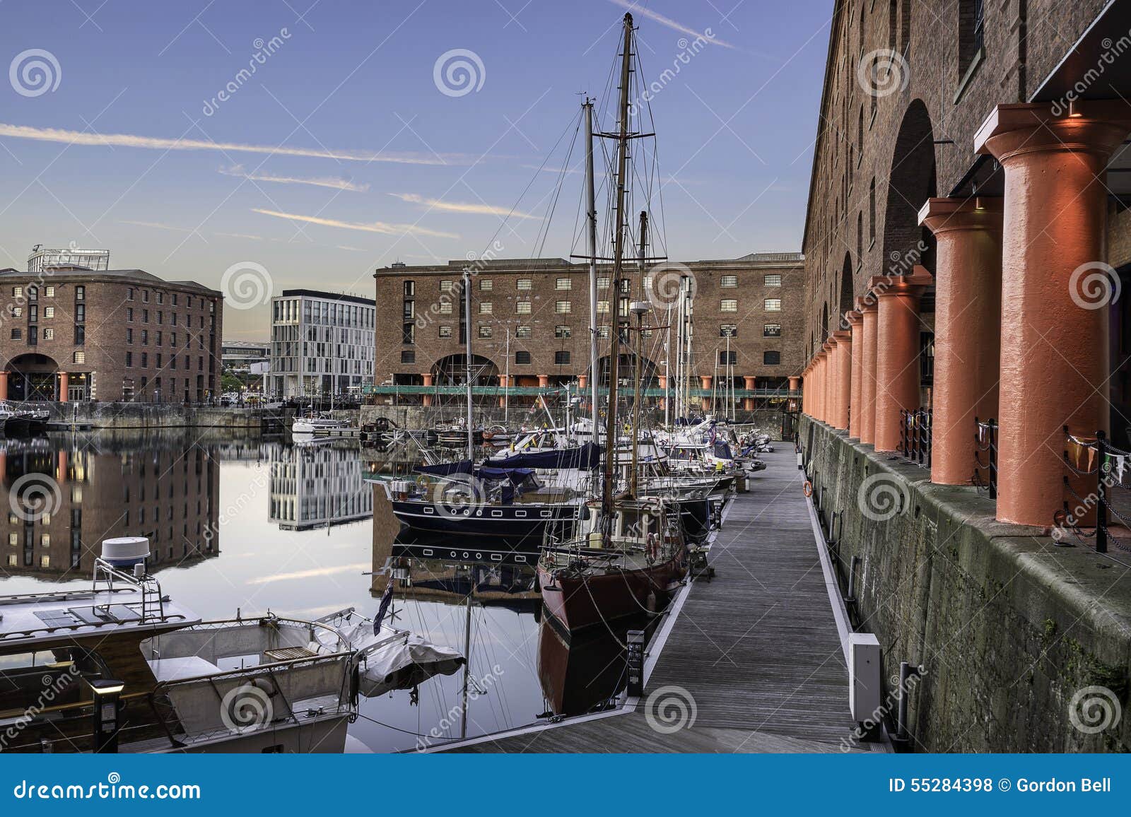 Albert Dock Complex on Liverpools Waterfront Stock Photo - Image of ...