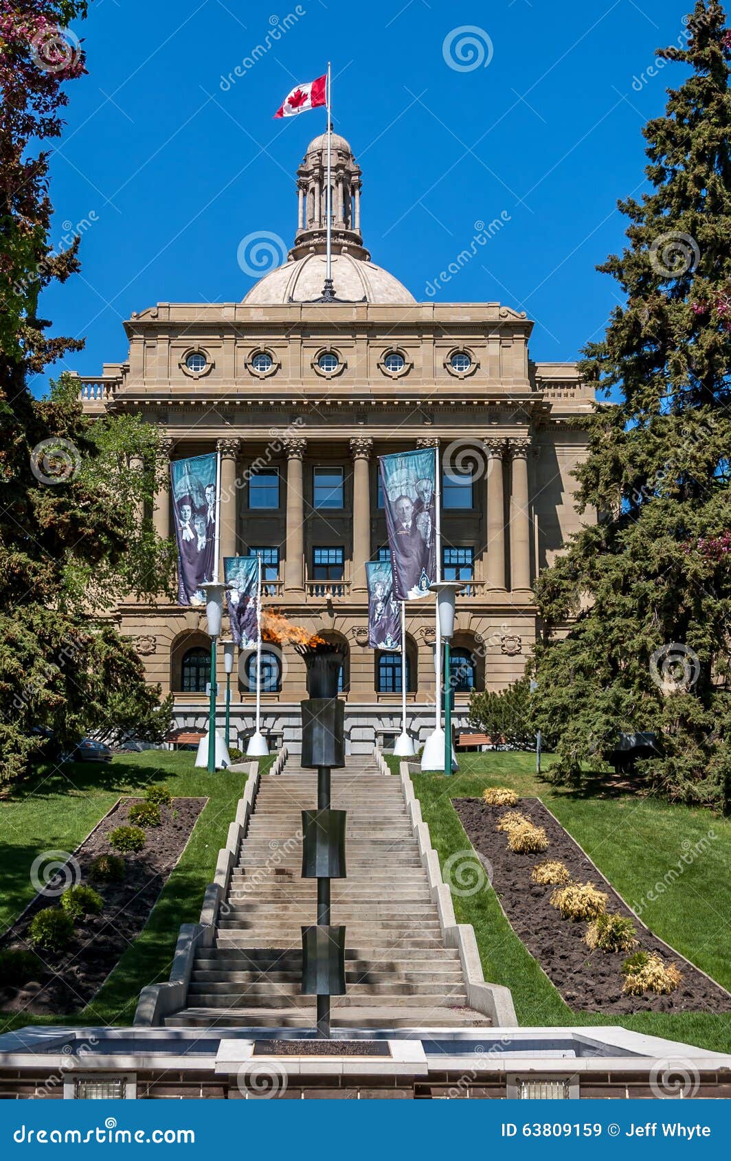 Alberta Legislature Building in Edmonton Editorial Stock Image - Image ...