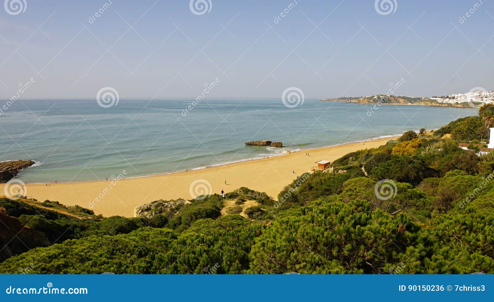 Albufeira-Strand stockfoto. Bild von ozean, wolken, atlantisch - 90150236