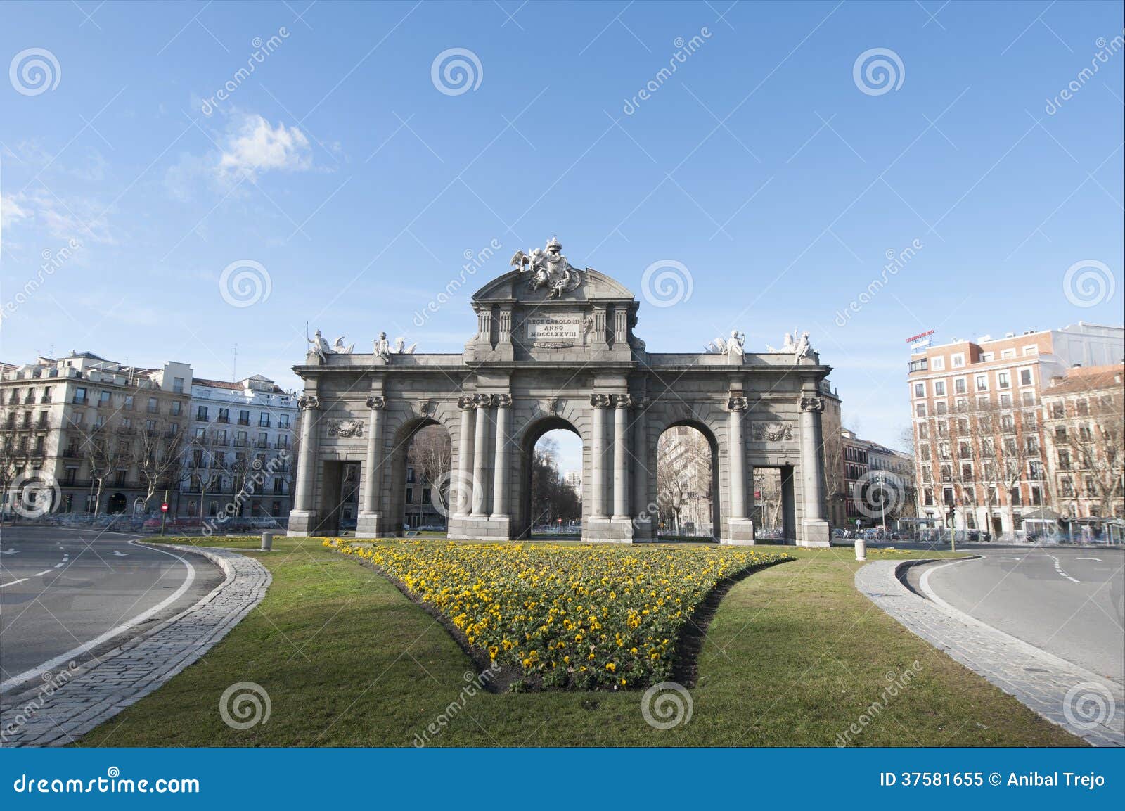 The Alcala Gate in Madrid, Spain. Stock Image - Image of daylight ...