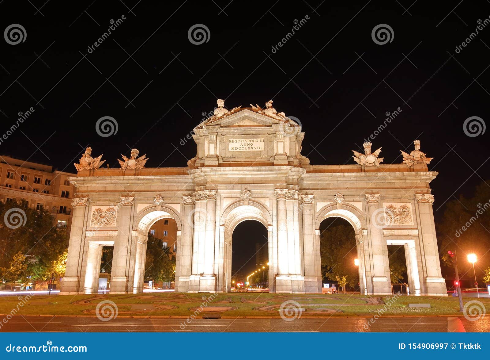Alcala Gate Night Madrid Spain Stock Image - Image of tourism, gate ...