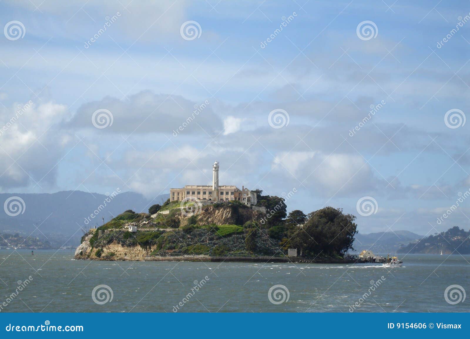 Alcatraz Island from Boat stock photo. Image of vacation - 9154606