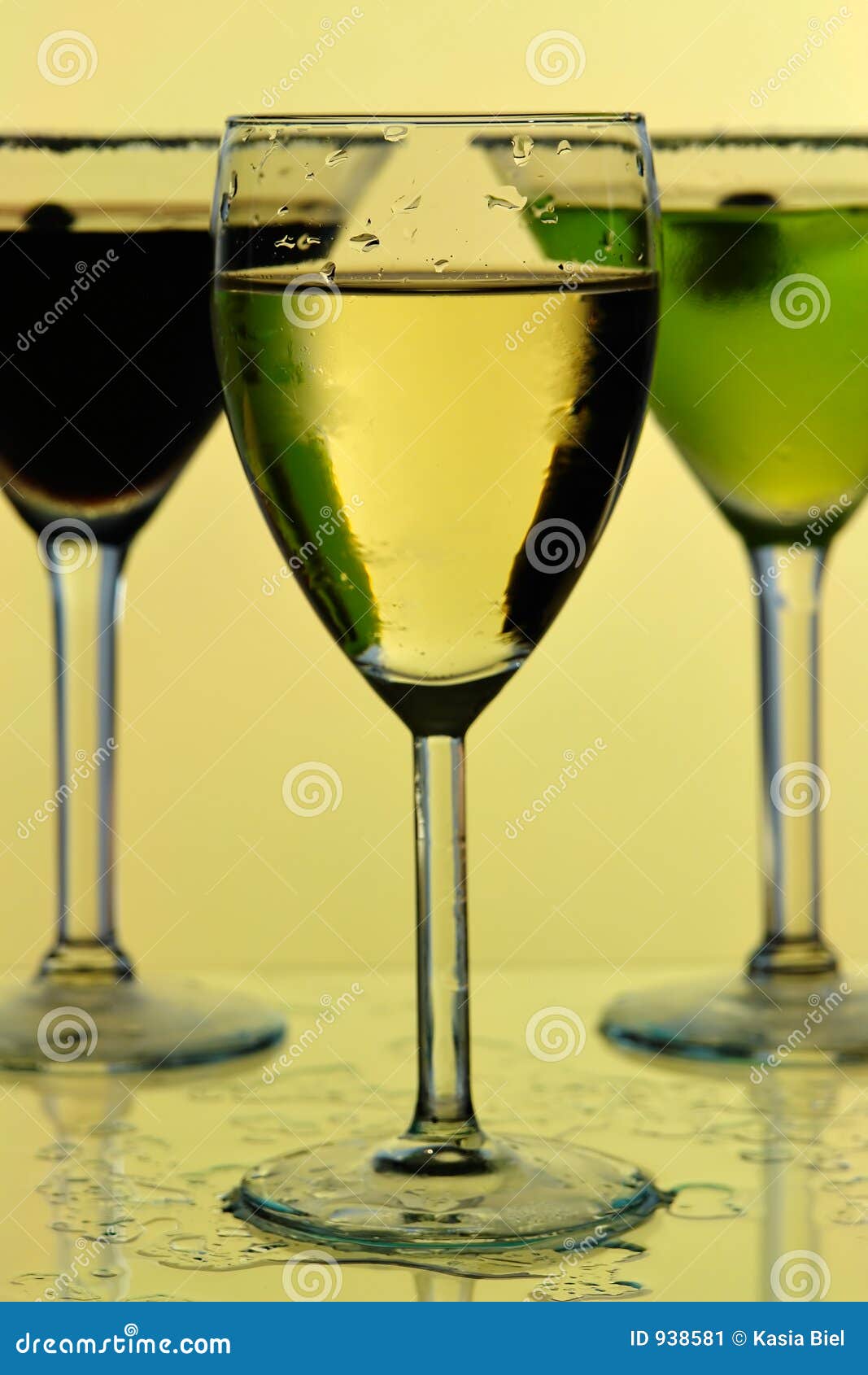 Alcohol imagen de archivo. Imagen de fuerte, cristales - 938581