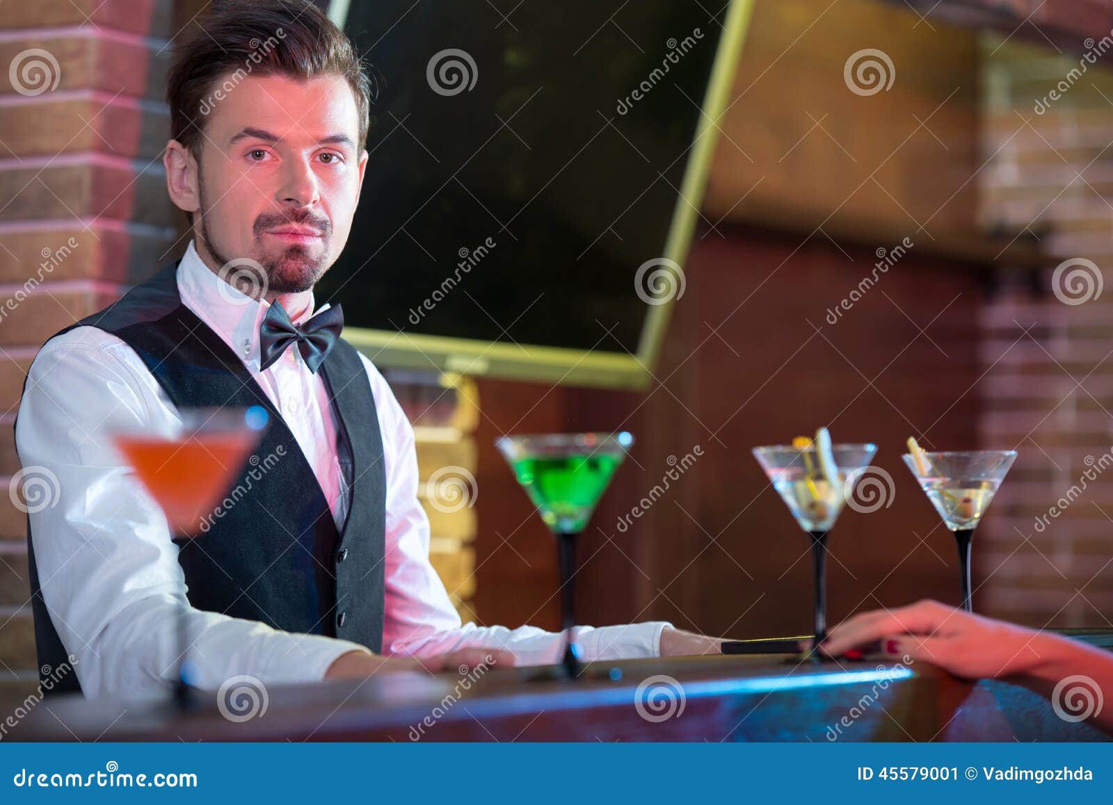 Alcohol stock image. Image of hand, nightclub, barkeeper - 45579001