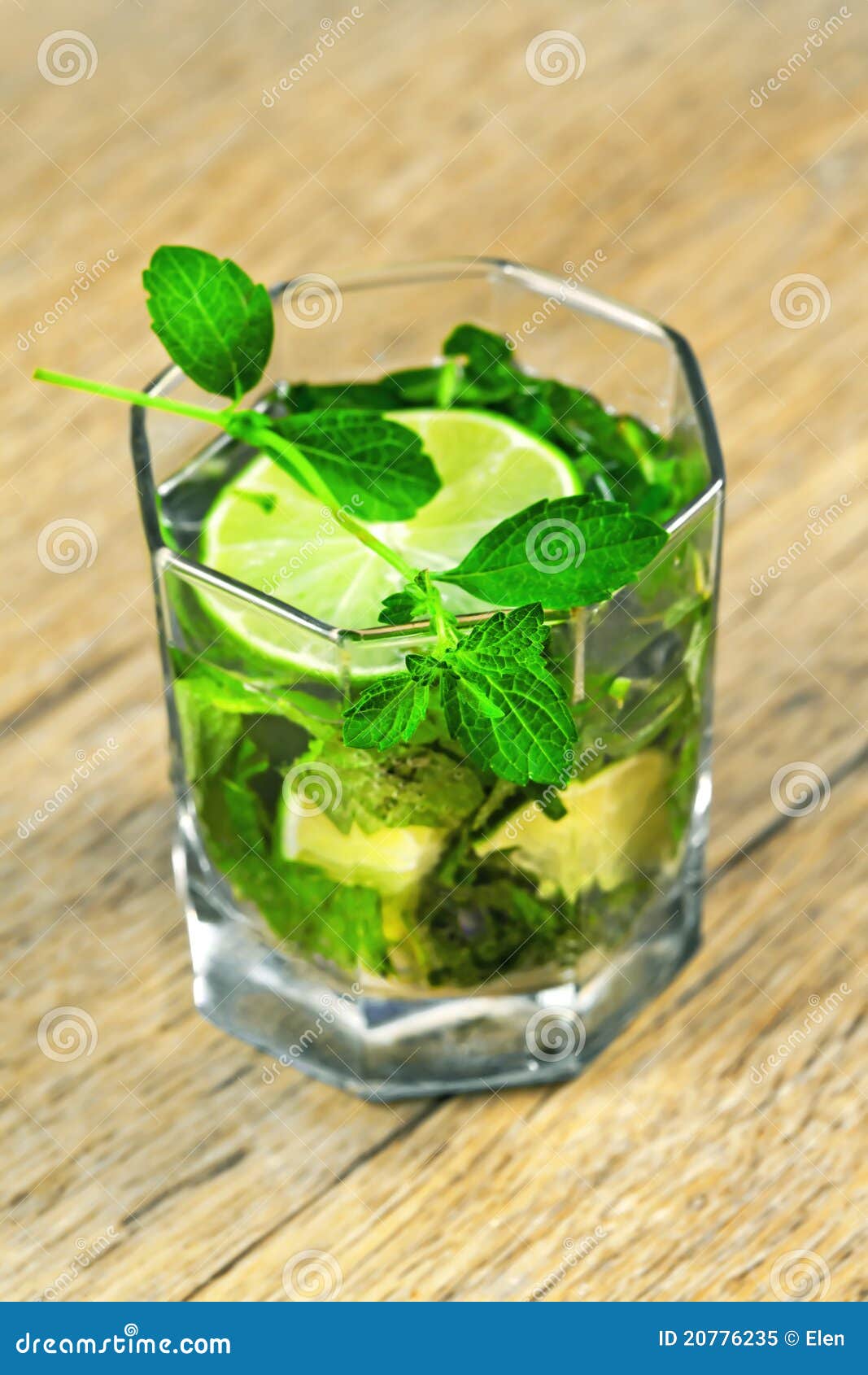 Alcoholic Beverage - Mochito Stock Image - Image of dish, foodstuffs ...