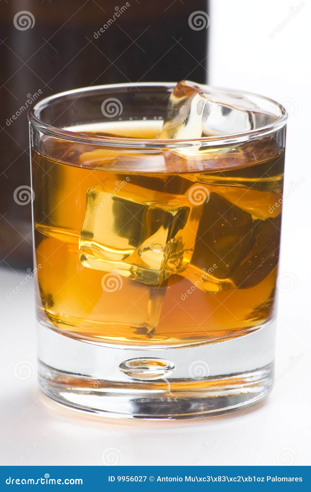 Alcoholic Beverage Whith Ice Cubes Stock Image - Image of pour, whiskey ...