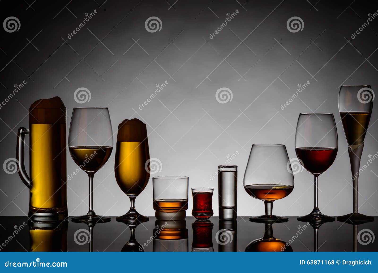 Alcoholic Drinks In Glasses Empty Realistic Glasses Set For Different ...