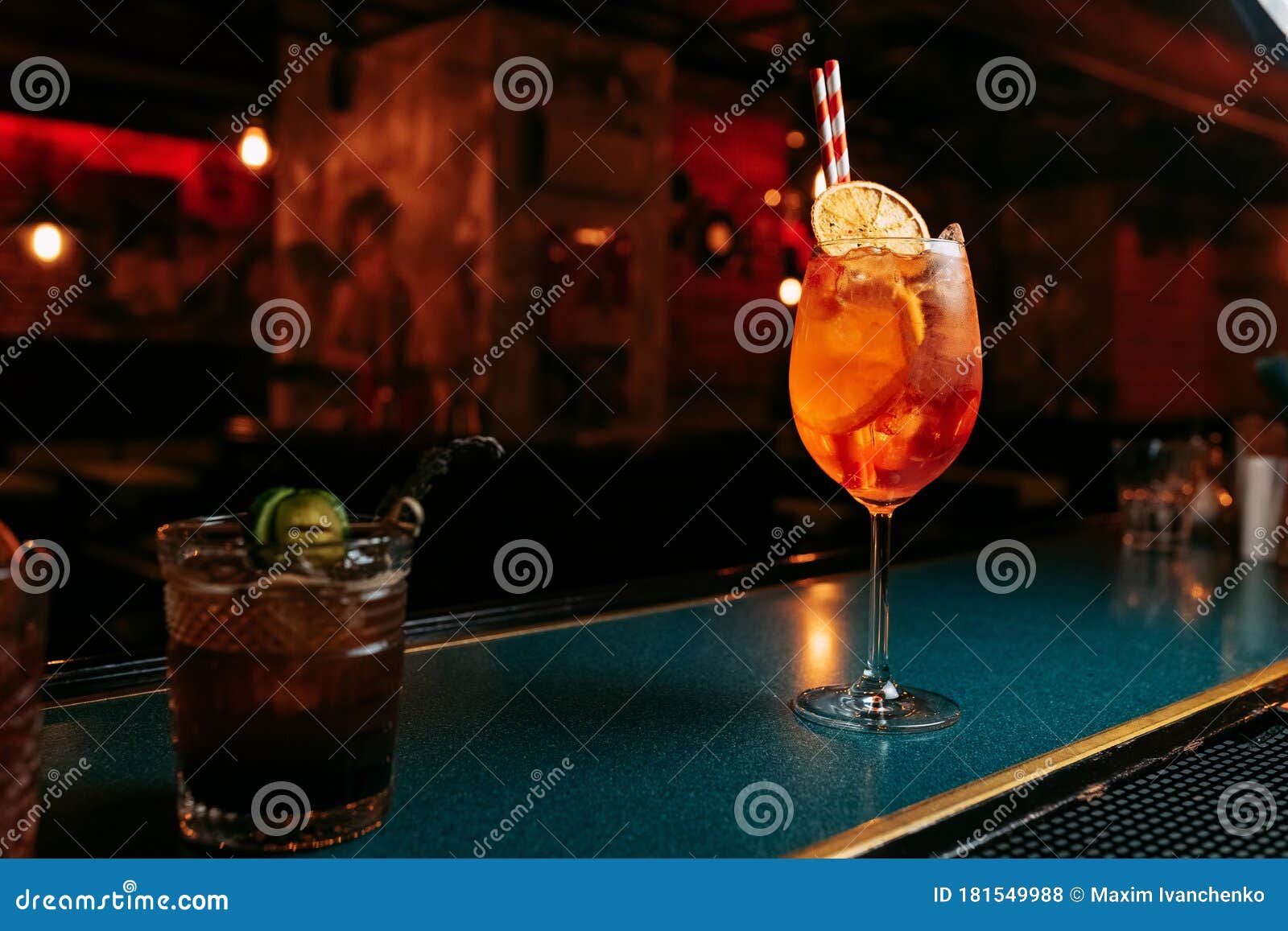 Alcoholic Summer Cocktail. Alcoholic Beverage Based on Table with Ice ...