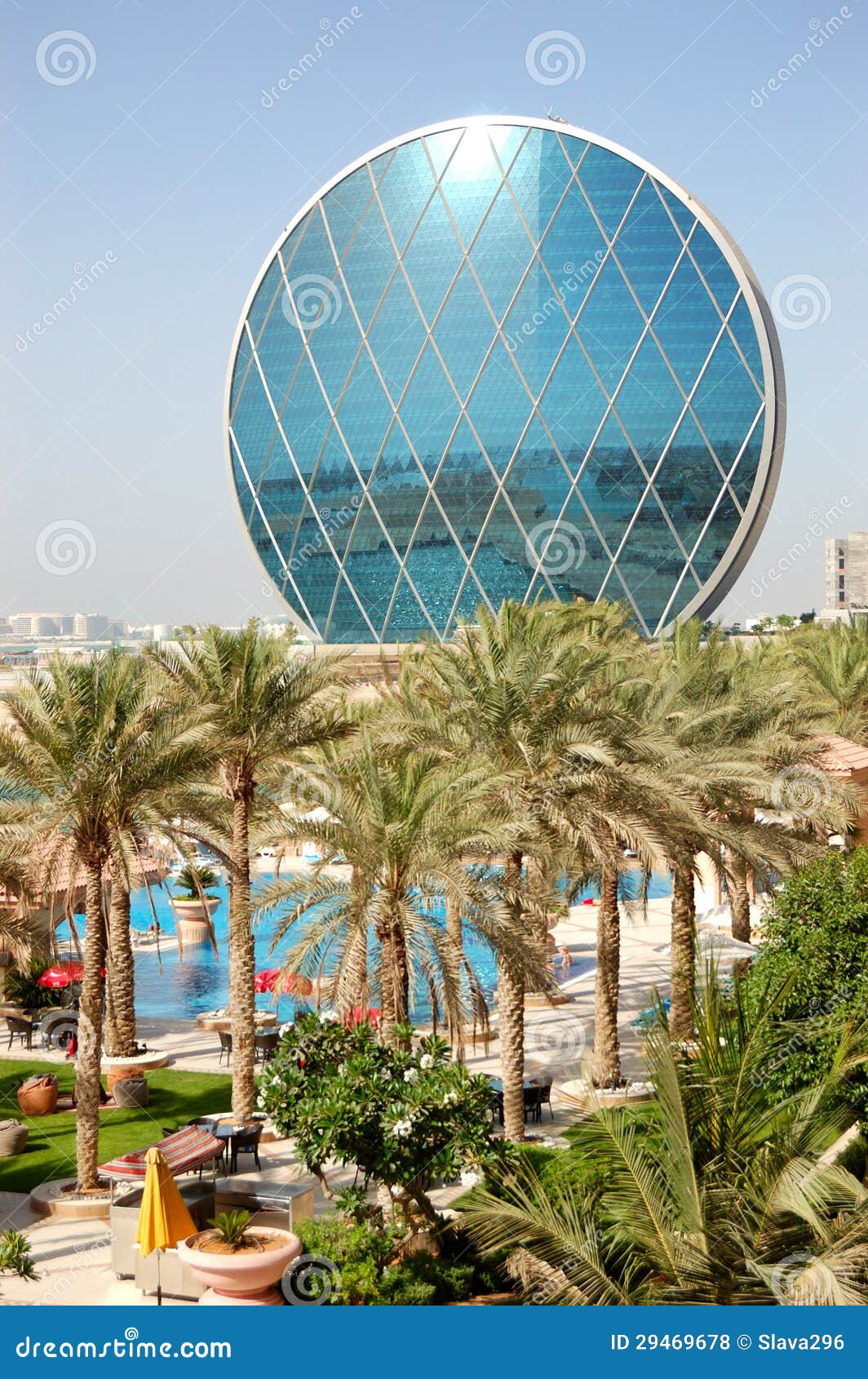 The Aldar Headquarters Building is the First Circular Building of Its ...