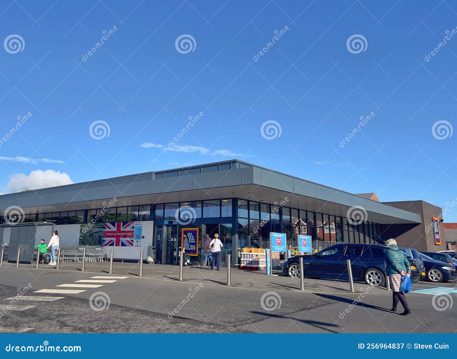 Aldi Store editorial photography. Image of store, shop - 256964837