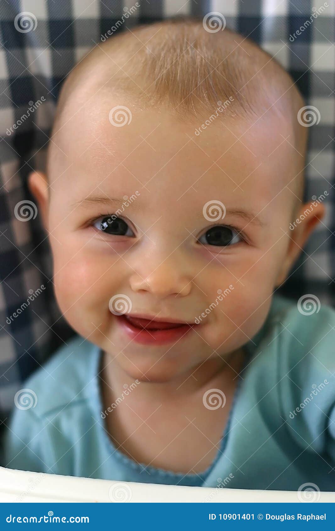 Alert Happy Baby Looking at Camera Stock Image - Image of skin, smiling ...