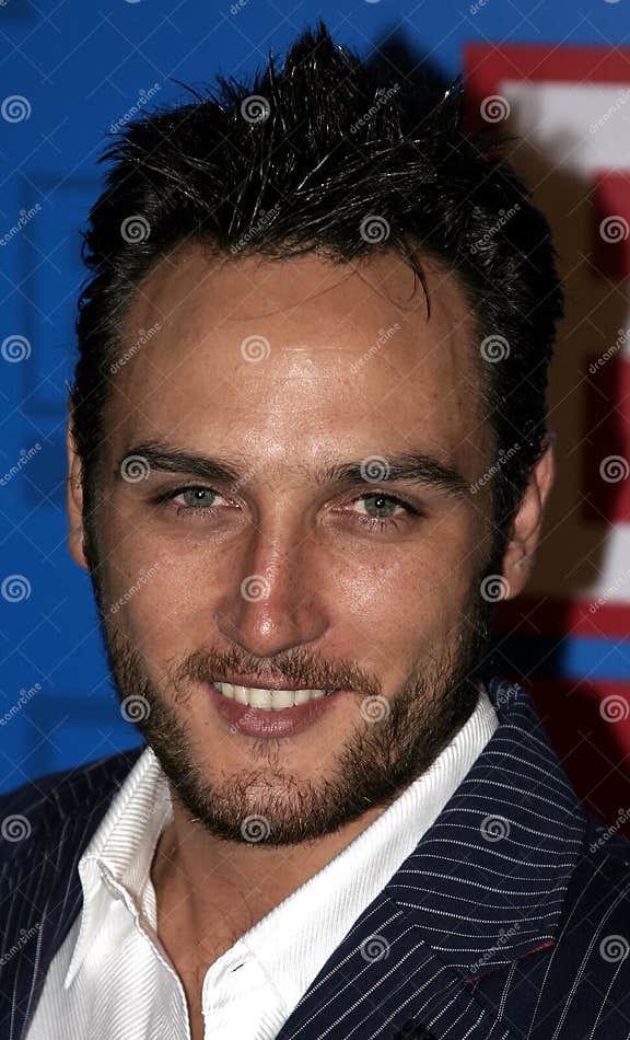 Alex a quinn fotografia editorial. Imagem de fama, artista - 79393527