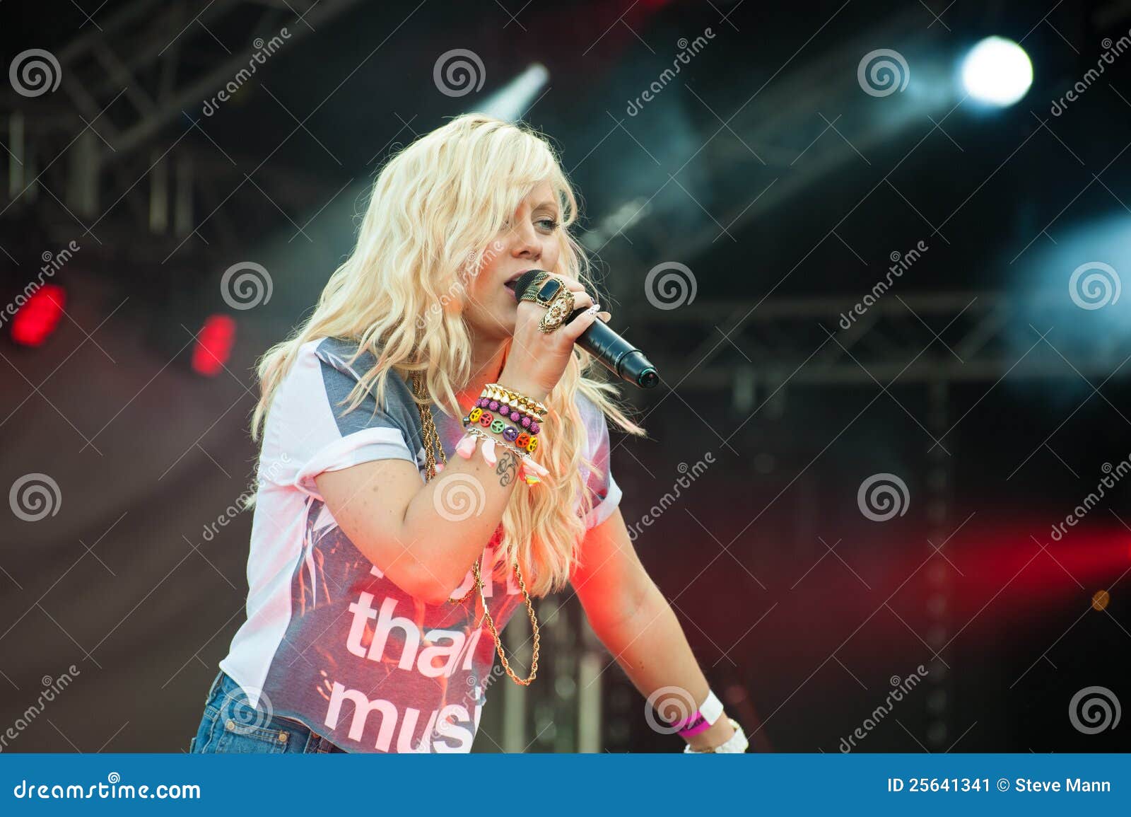 British Blond Bombshell Alice Eve Editorial Photo | CartoonDealer.com ...