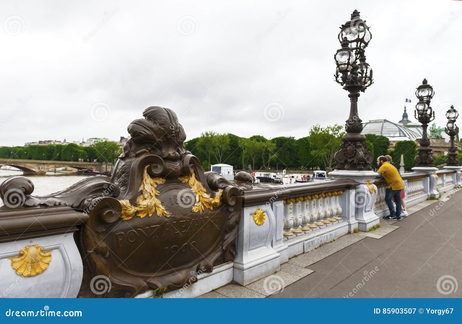 On Alexander III Bridge editorial photography. Image of travel - 85903507