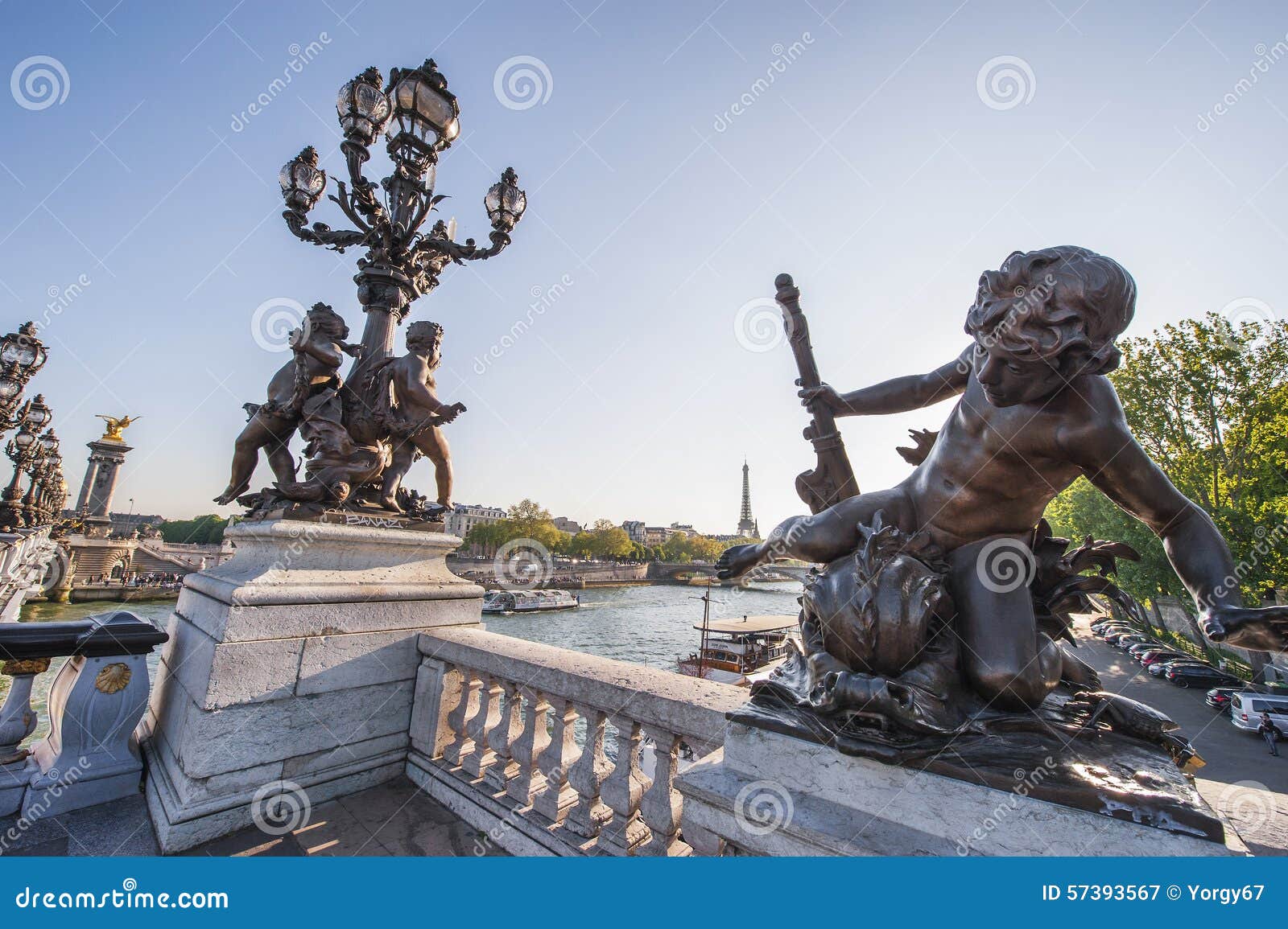 Alexander III Bridge editorial photography. Image of lamp - 57393567