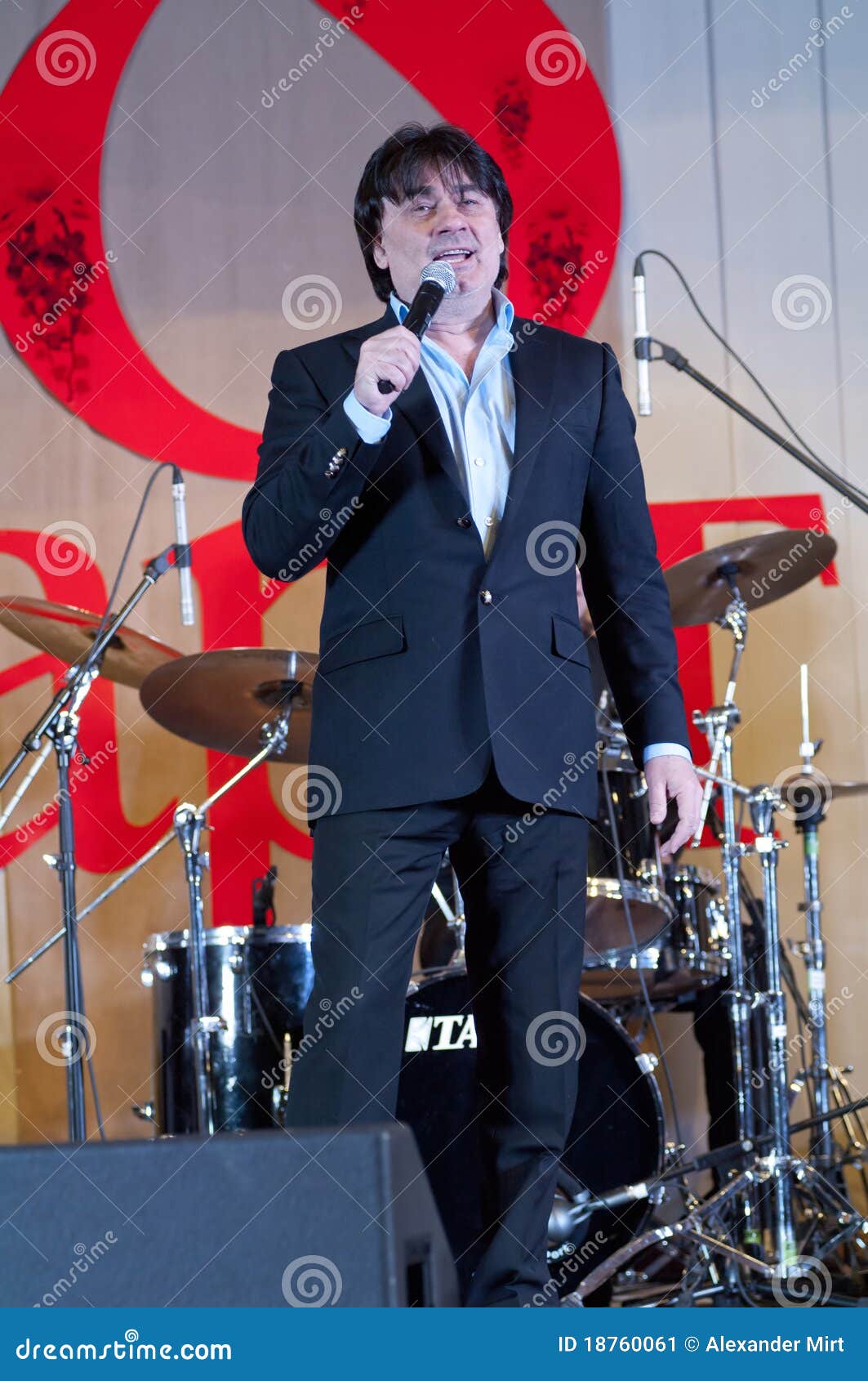 Alexander Serov editorial photo. Image of platform, popular - 18760061