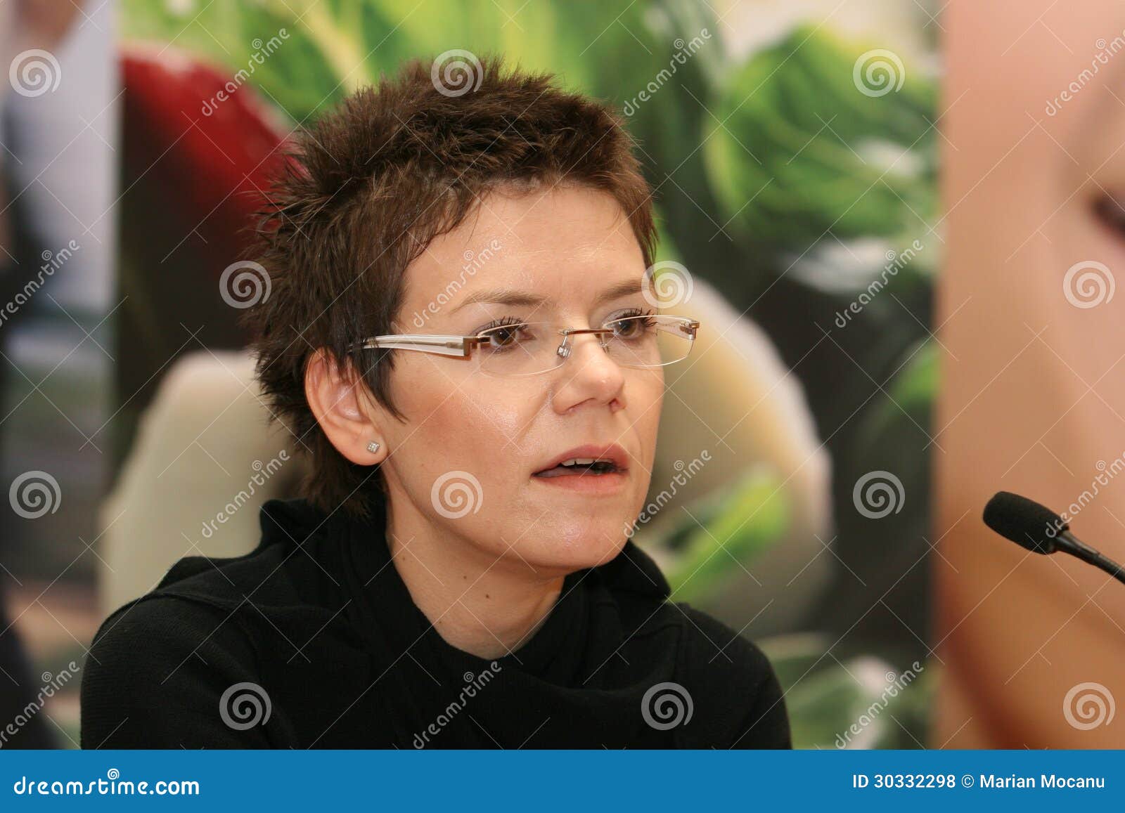 Alexandra Olaru photo stock éditorial. Image du gens - 30332298