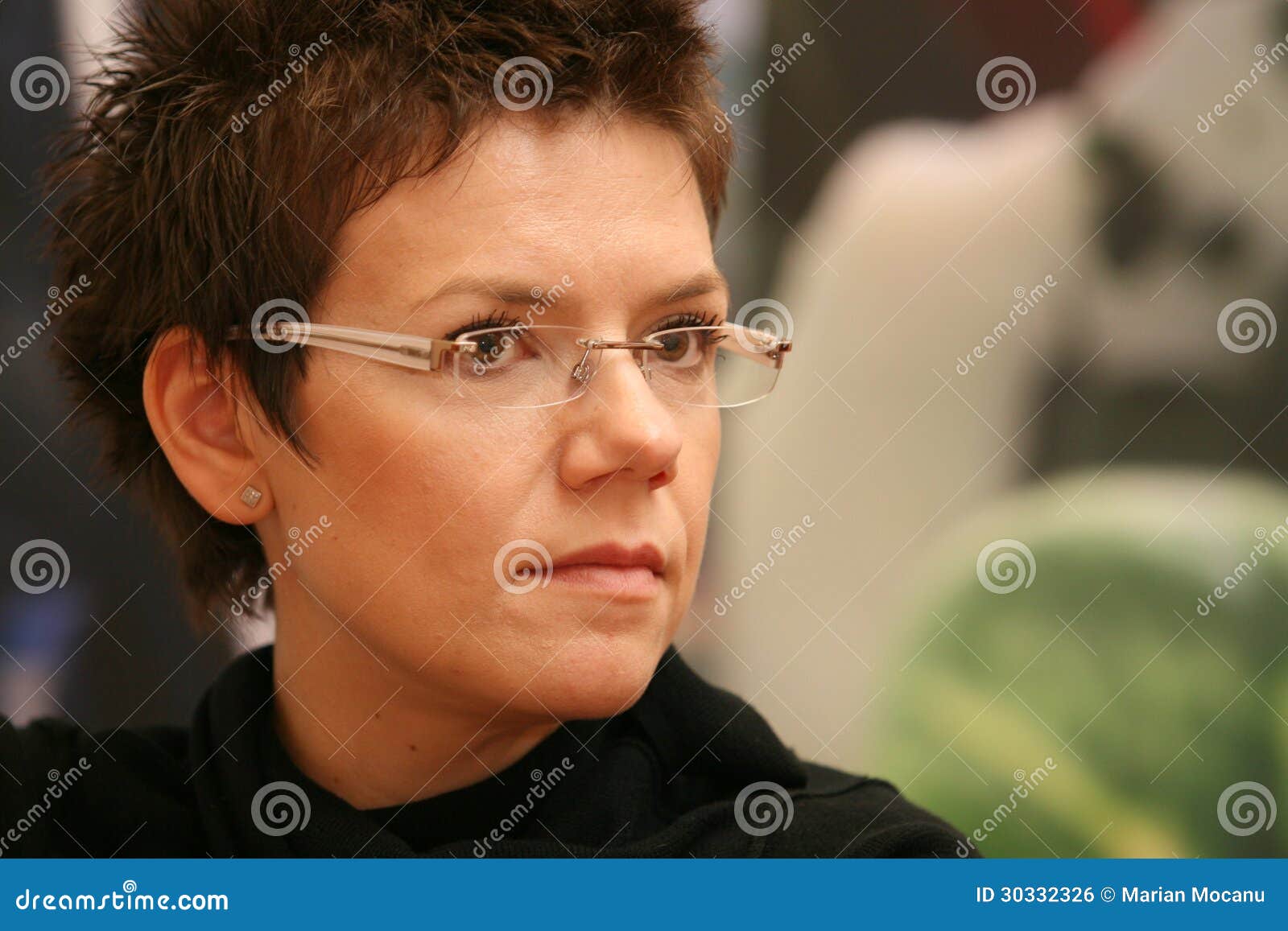 Alexandra Olaru redactionele foto. Image of menselijk - 30332326