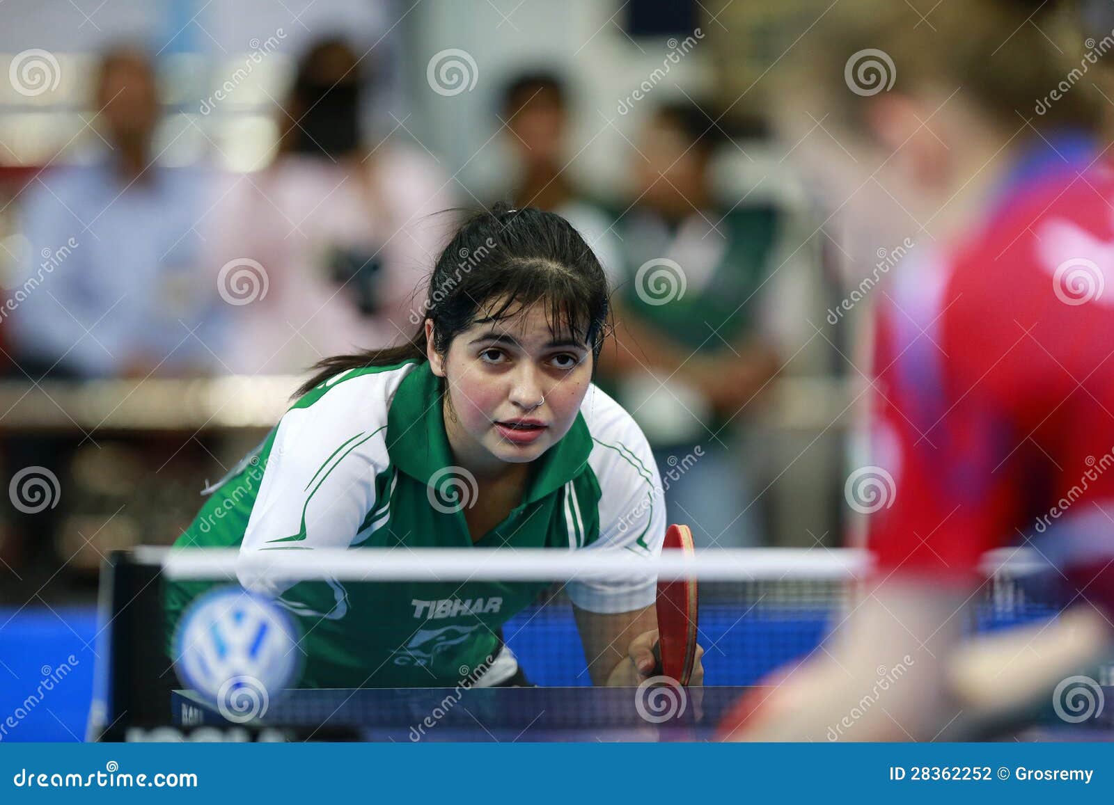 ALEXANDRE Bruna (BRA) editorial photography. Image of ping - 28362252