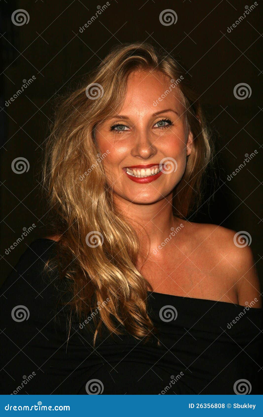 Alexis Peters editorial stock photo. Image of hatchet - 26356808