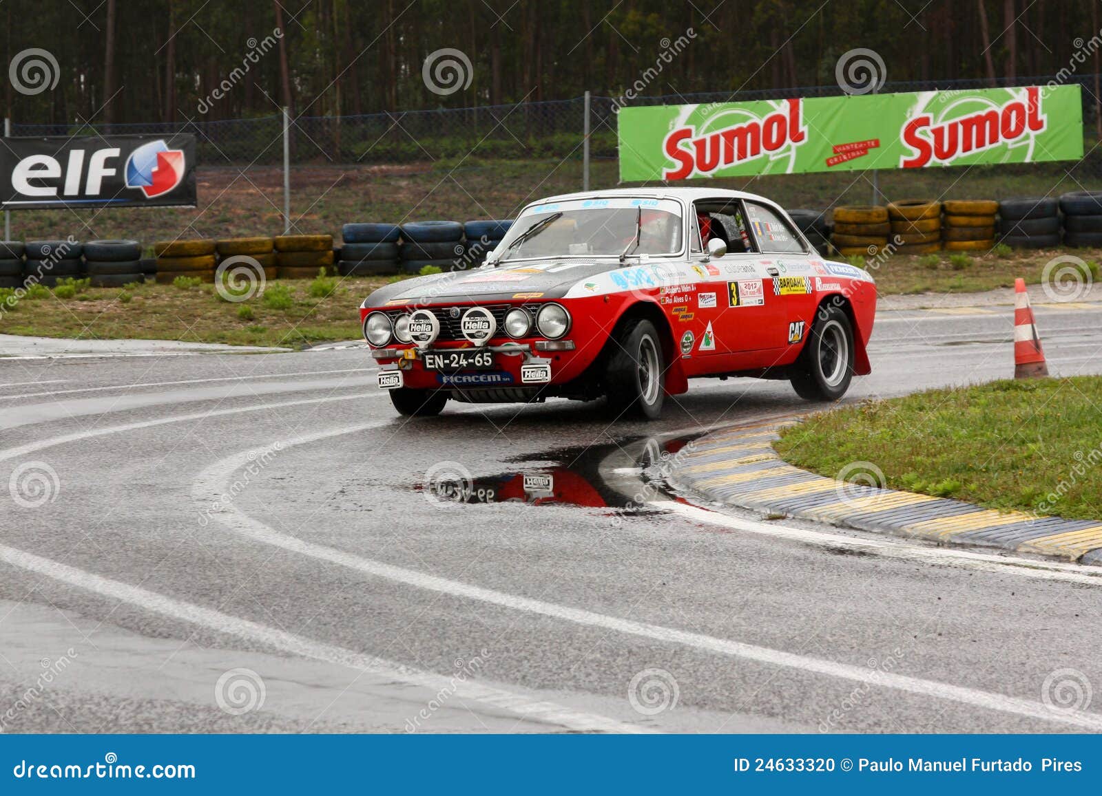 Alfa Romeo 2000 GT during Rally Verde Pino 2012 Editorial Image - Image ...