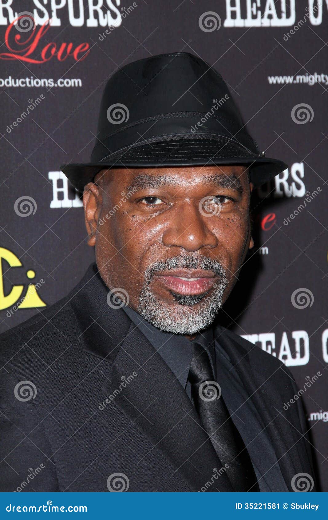 Alfonso Freeman zdjęcie editorial. Obraz złożonej z grzebień - 35221581