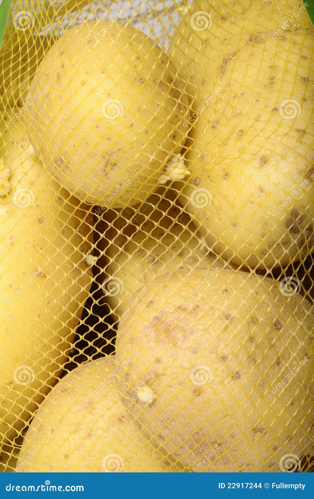 Algunas patatas amarillas foto de archivo. Imagen de cocina - 22917244