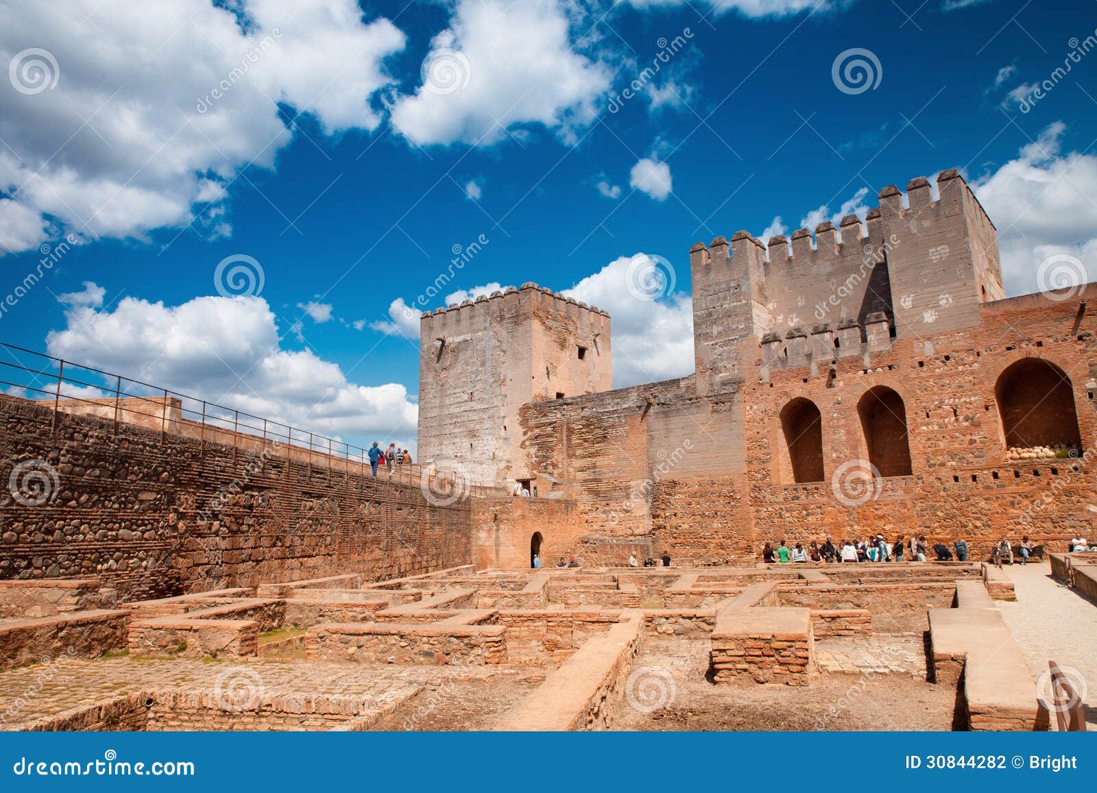 Alhambra Castle stockfoto. Bild von spanien, ziegelstein - 30844282