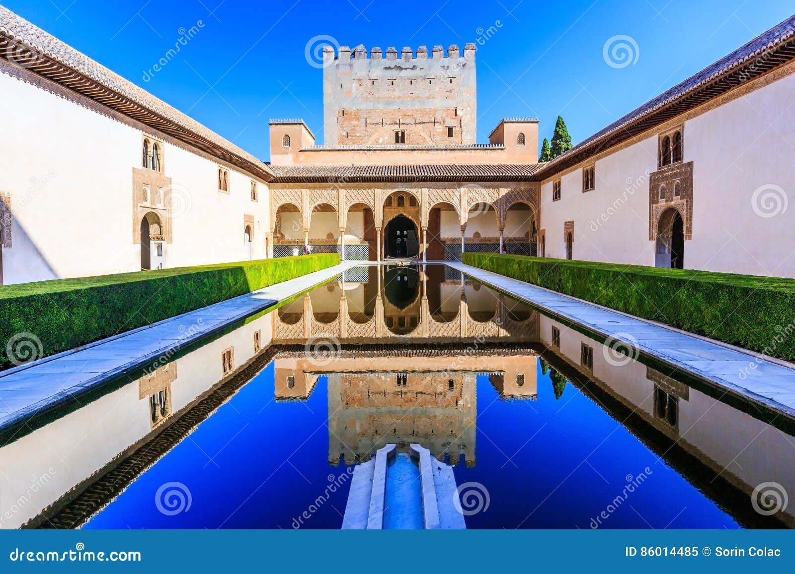 Alhambra, Granada, Spanien redaktionelles bild. Bild von grenzstein ...