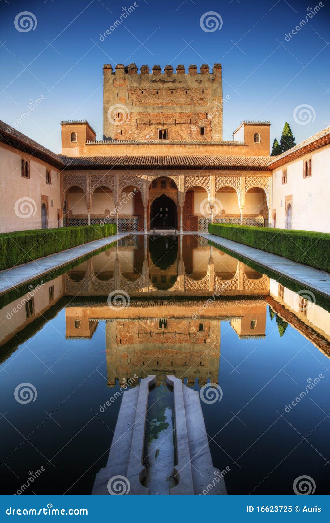 Alhambra-Palast, Granada, Spanien Stockbild - Bild von historisch ...