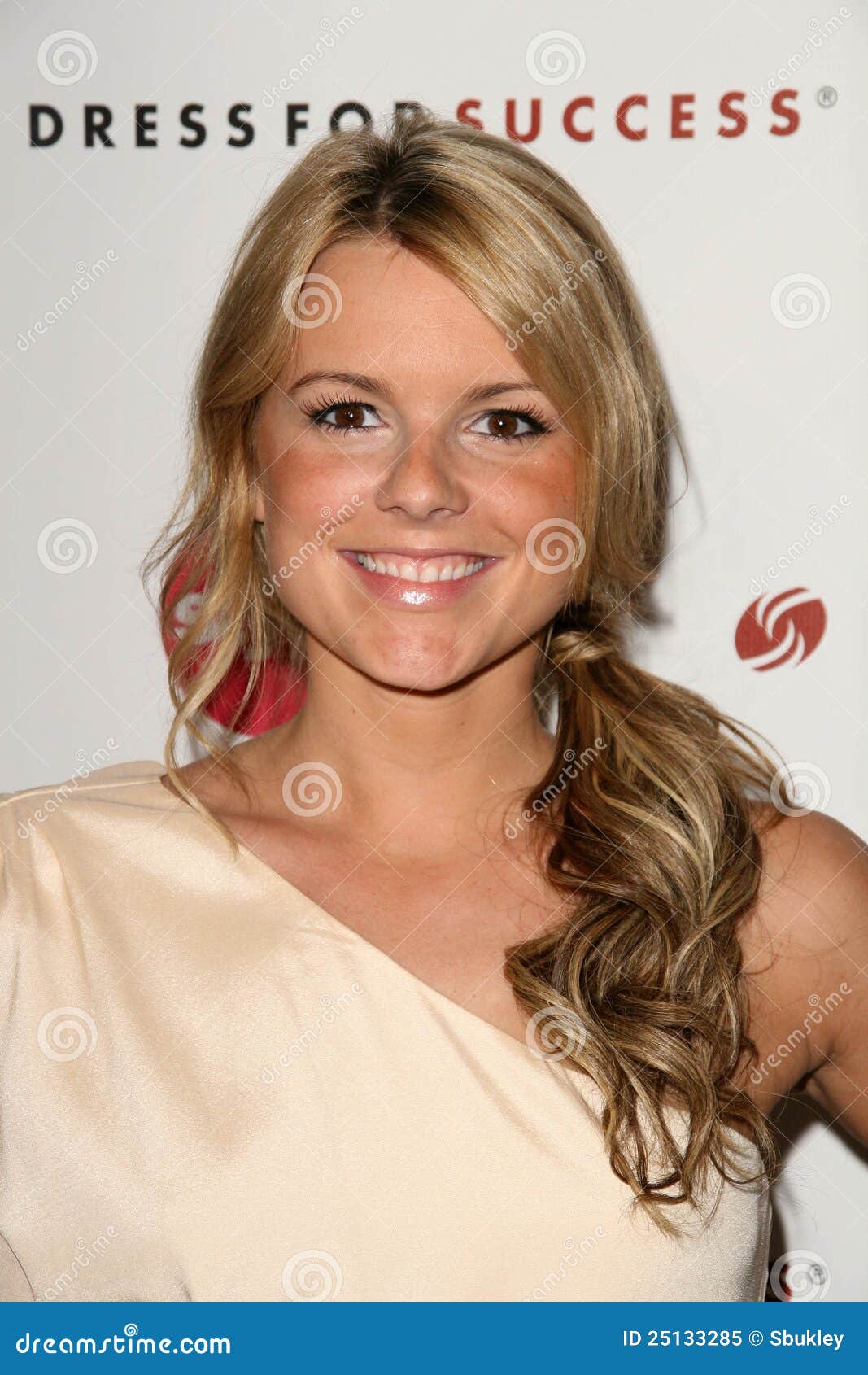 Ali Fedotowsky editorial image. Image of hollywood, night - 25133285