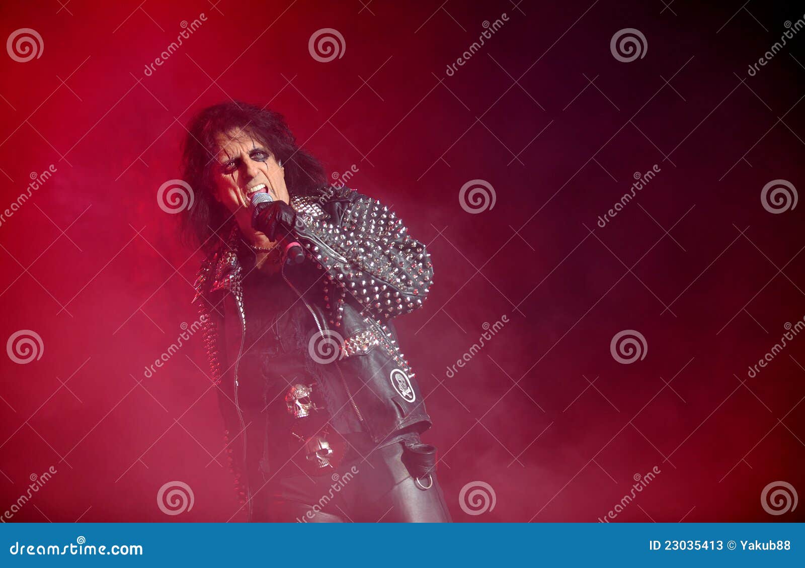 Alice Cooper editorial stock photo. Image of singing - 23035413