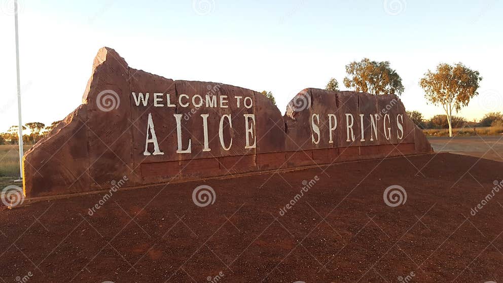 Alice Springs imagen de archivo. Imagen de alicia, resortes - 96101109