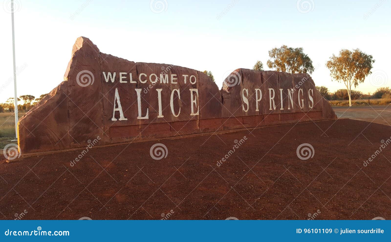Alice Springs stock image. Image of pancarte, alice, ville - 96101109