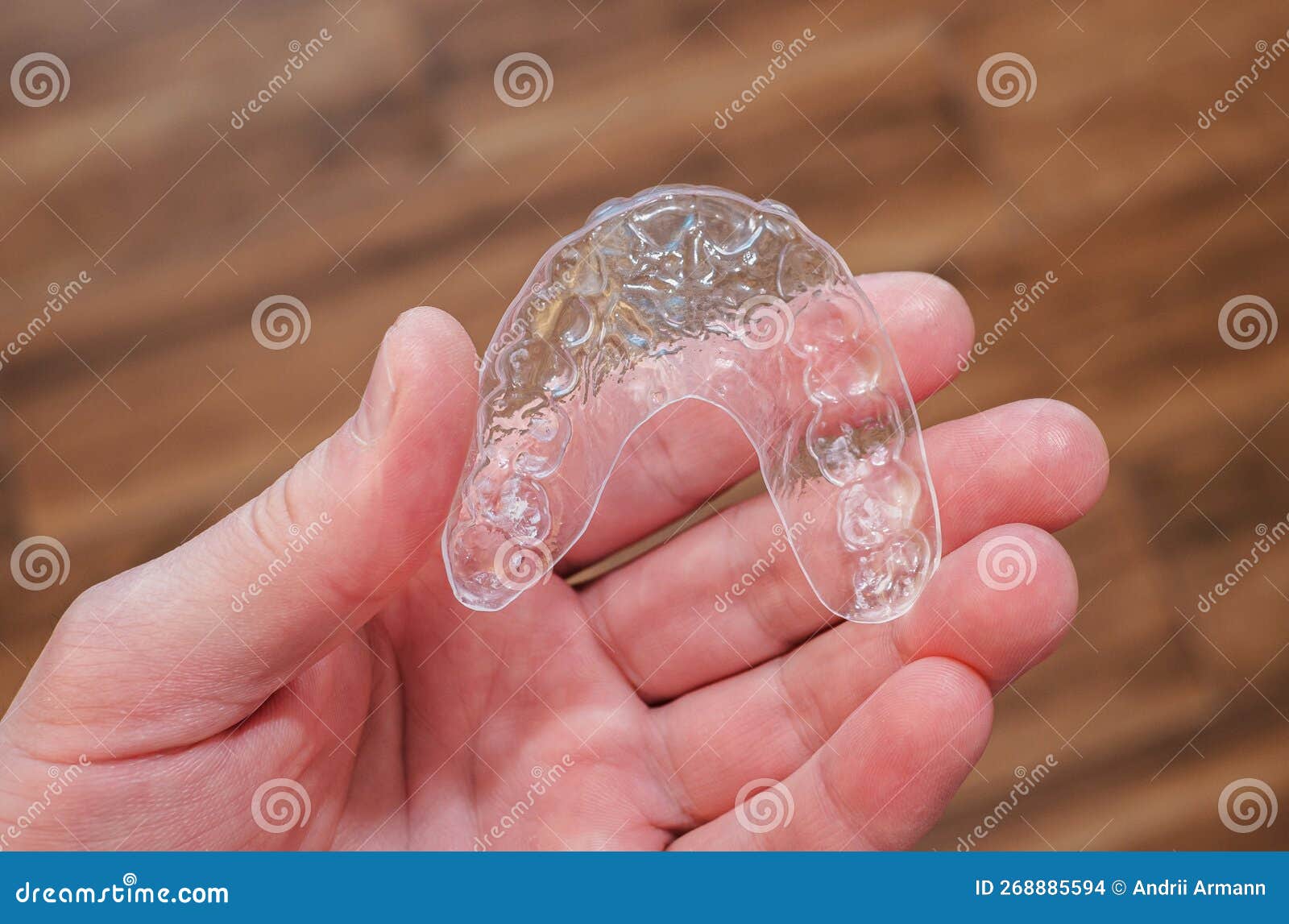 The Aligner Model is a Plastic Plate from Brcusism, a Cap for Aligning ...