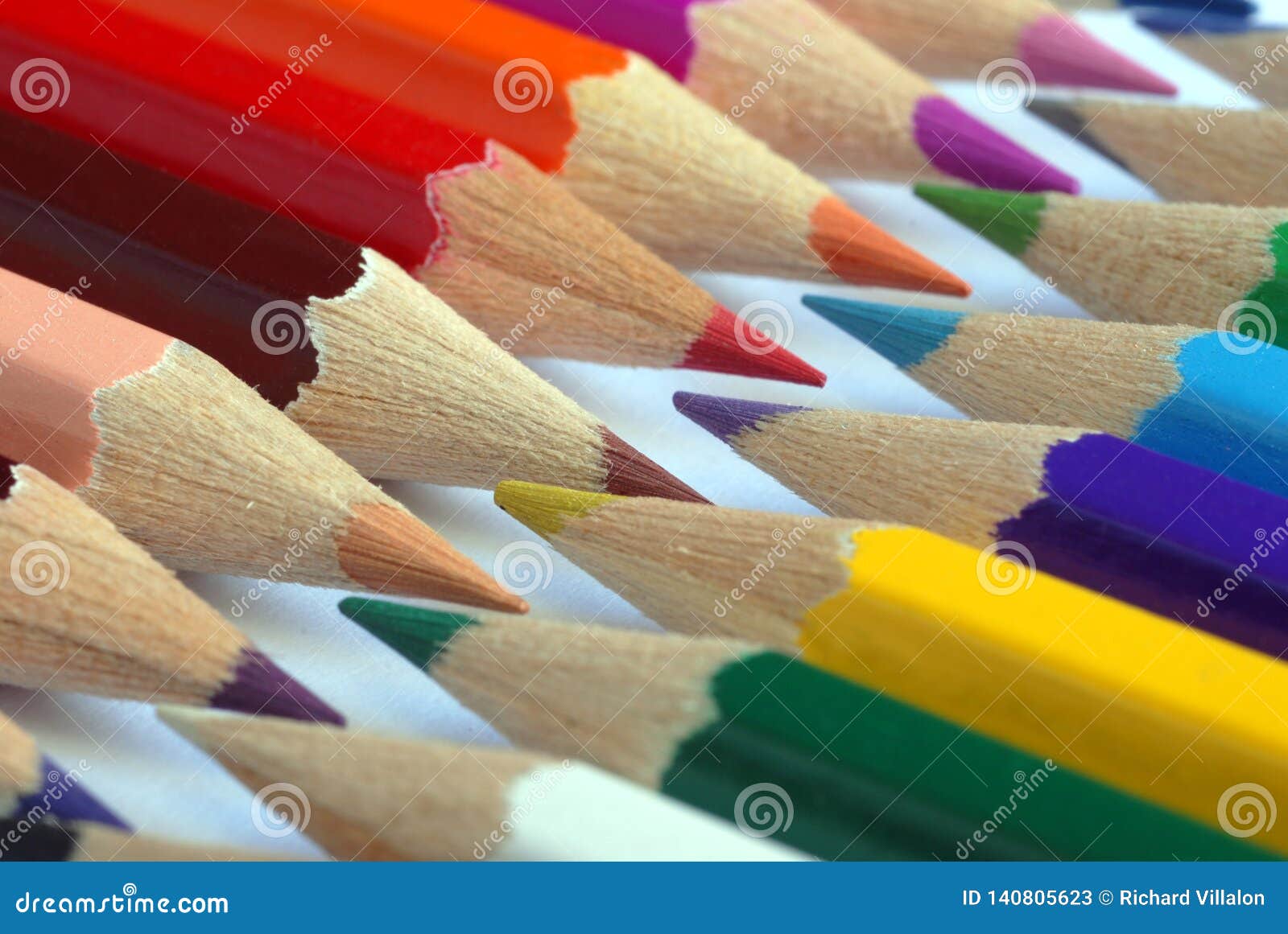 Alignment of Colored Pencils Stock Image - Image of pencils, draw ...