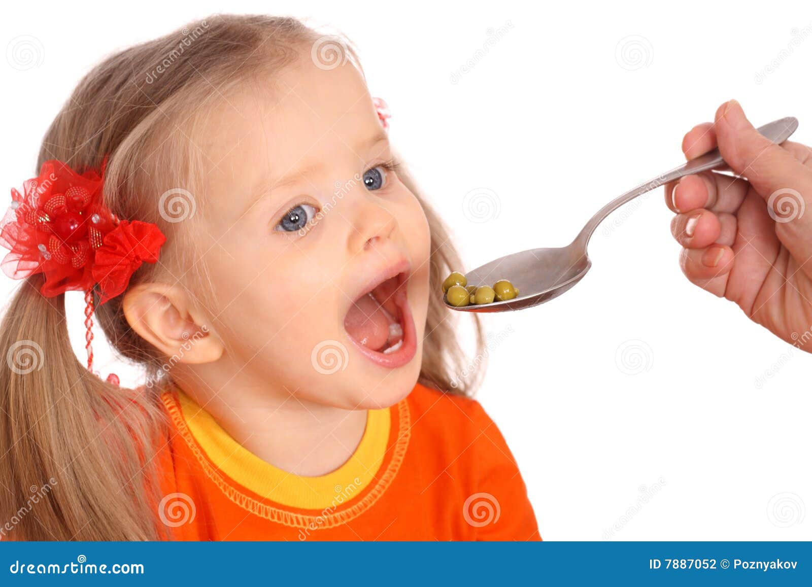 Alimentação Da Pera Do Bebé. Foto de Stock - Imagem de isolado ...