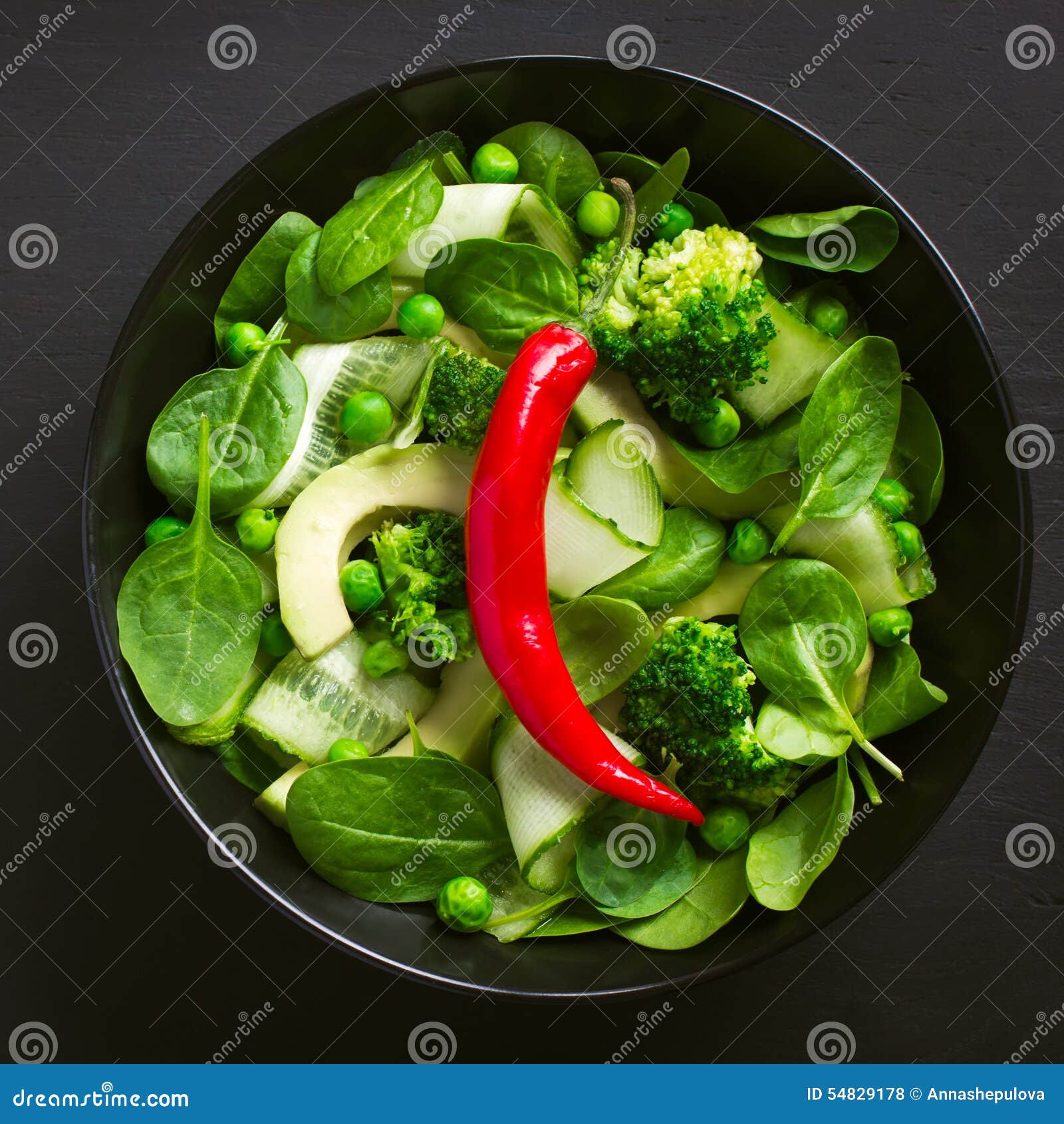 Alimento Sano Ensalada Verde Fresca Foto de archivo - Imagen de rojo ...