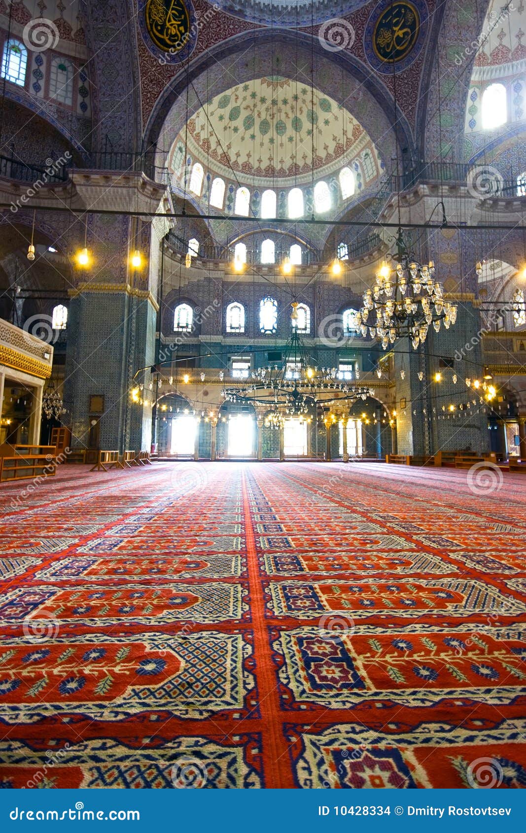 All'interno Della Moschea Islamica Fotografia Stock - Immagine di ...
