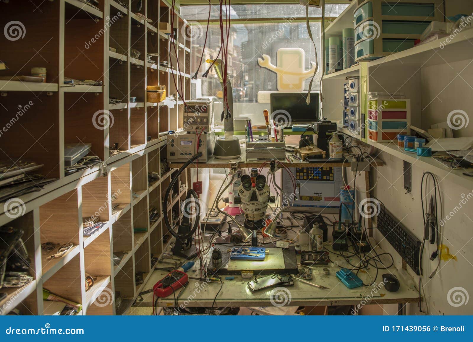 Smartphone service stock photo. Image of closeup, chip - 171439056