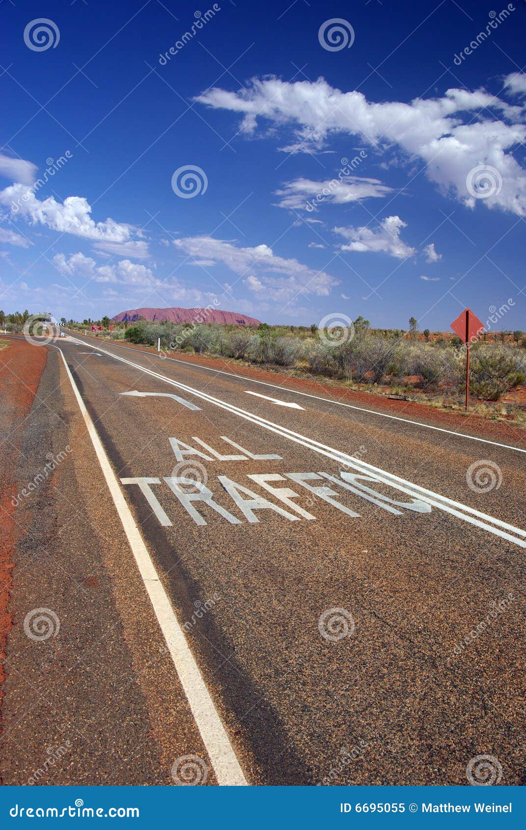 All Traffic To Uluru Road Markings Picture. Image: 6695055
