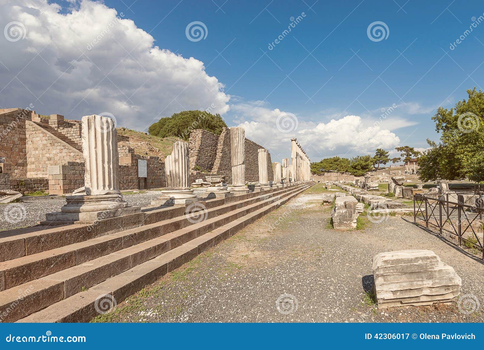 The Alley of Colums, Pergamos Stock Image - Image of greece ...
