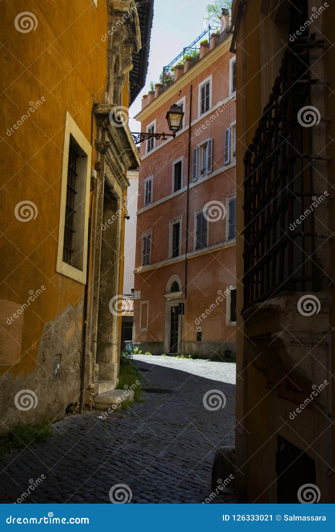 Alley of the Rome Historic Centre Stock Image - Image of centre, street ...